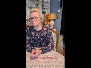 Governess Miss Zee (@governessmissz)