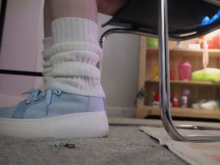 Kat Danz - Unaware Giantess Classmate